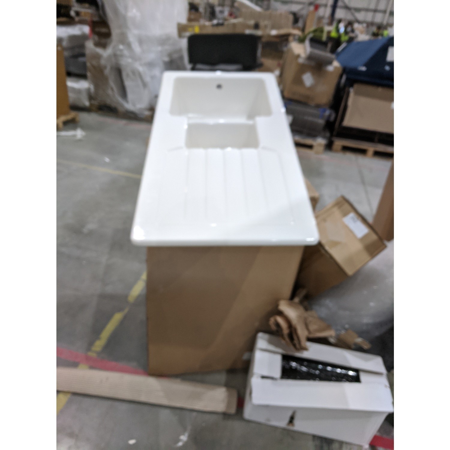 GRADE A2 - Alexandra 1.5 Bowl Inset White Ceramic Kitchen Sink with ...