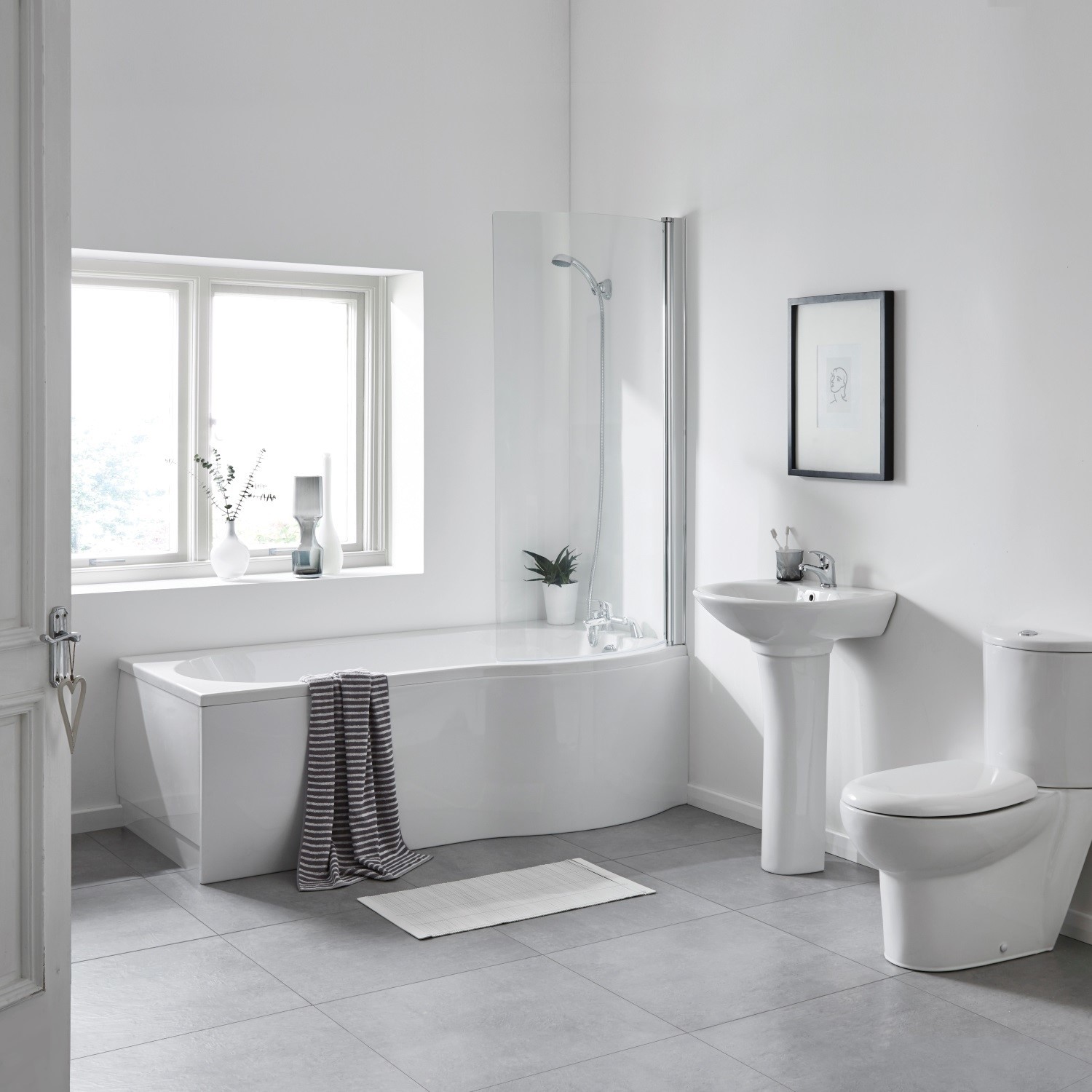 Left Hand Shower Bath with Curved Screen - L1500 x W800mm - Better ...