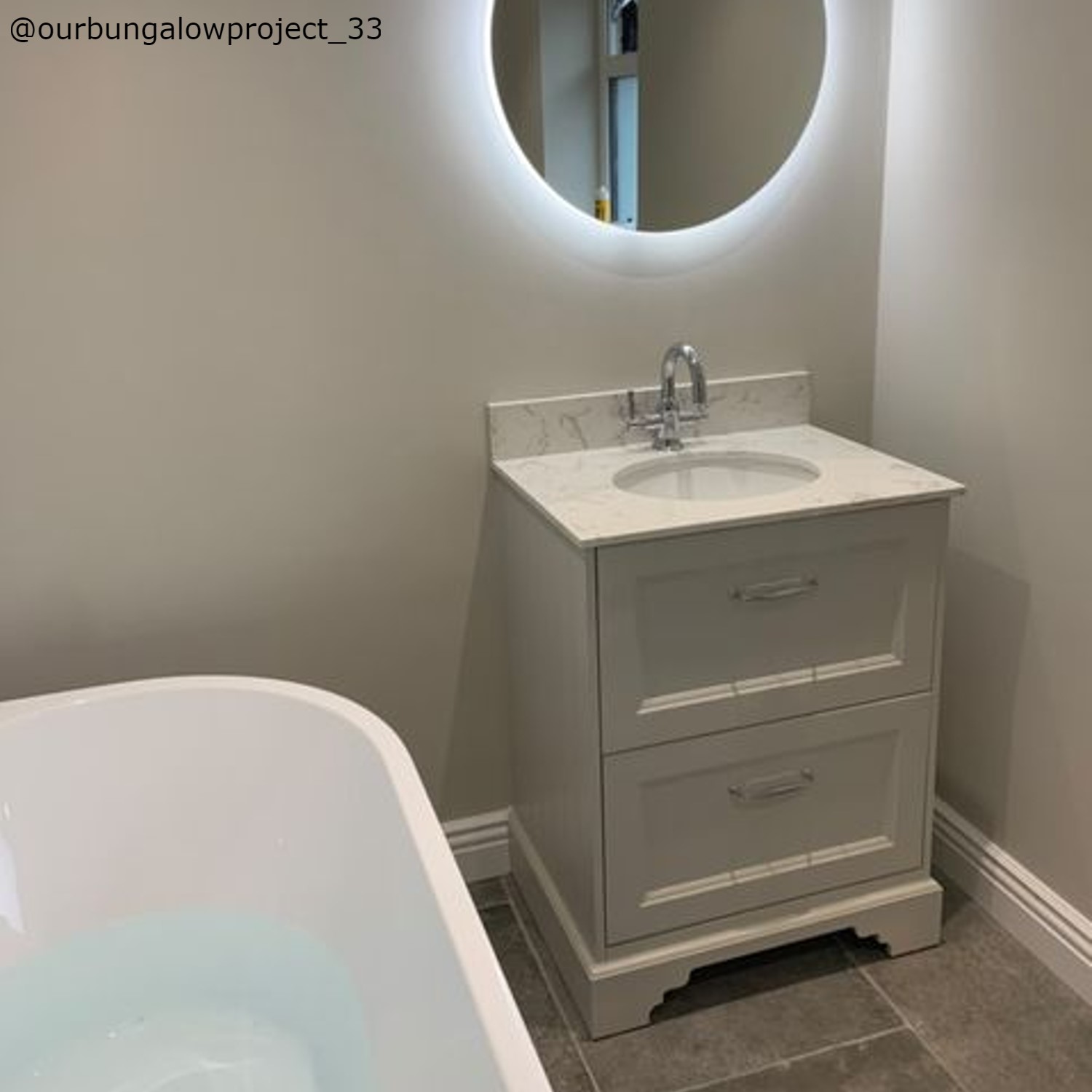 600mm White Freestanding Marble Top Vanity Unit - Ashbourne - Better ...